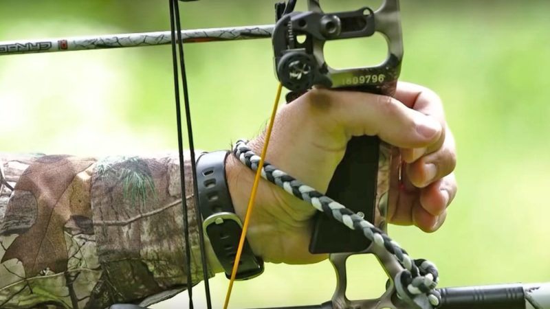 Proper Way to Grip a Bow | Bowhunting.com