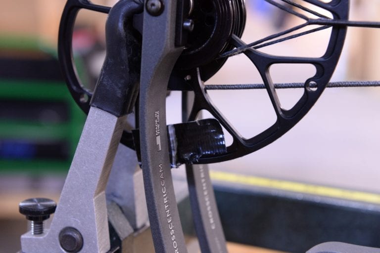 How to Change A Compound Bow String & Cable | Bowhunting.com