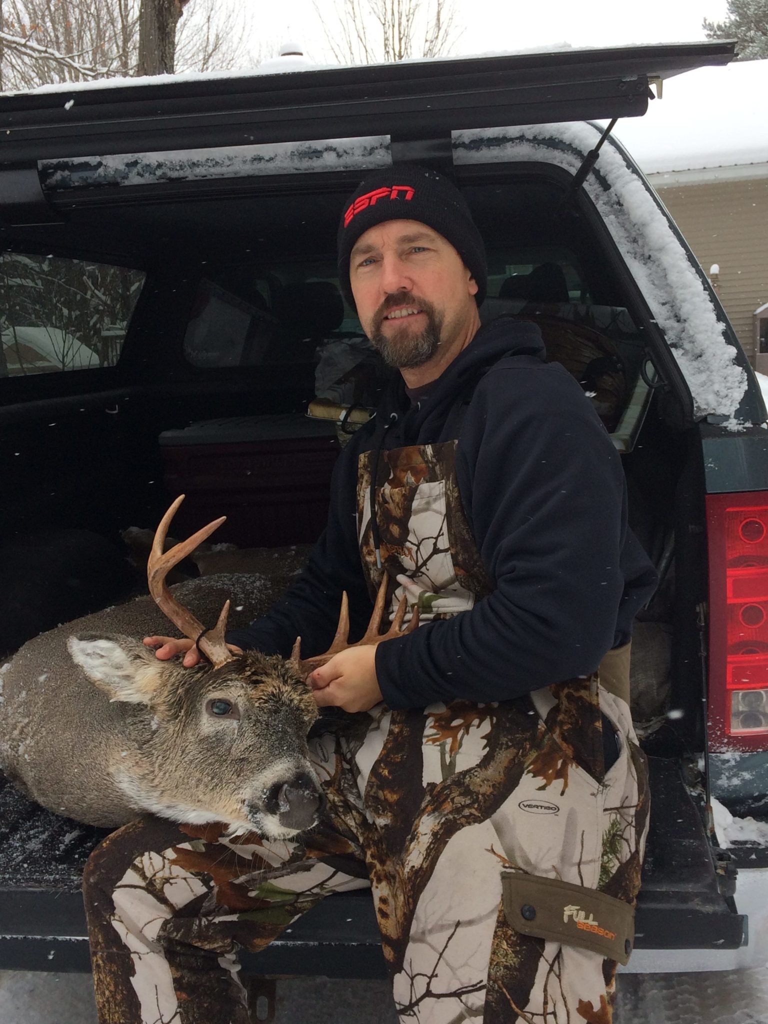 Whitetail in Michigan’s upper peninsula by Steve Borowski | Bowhunting.com