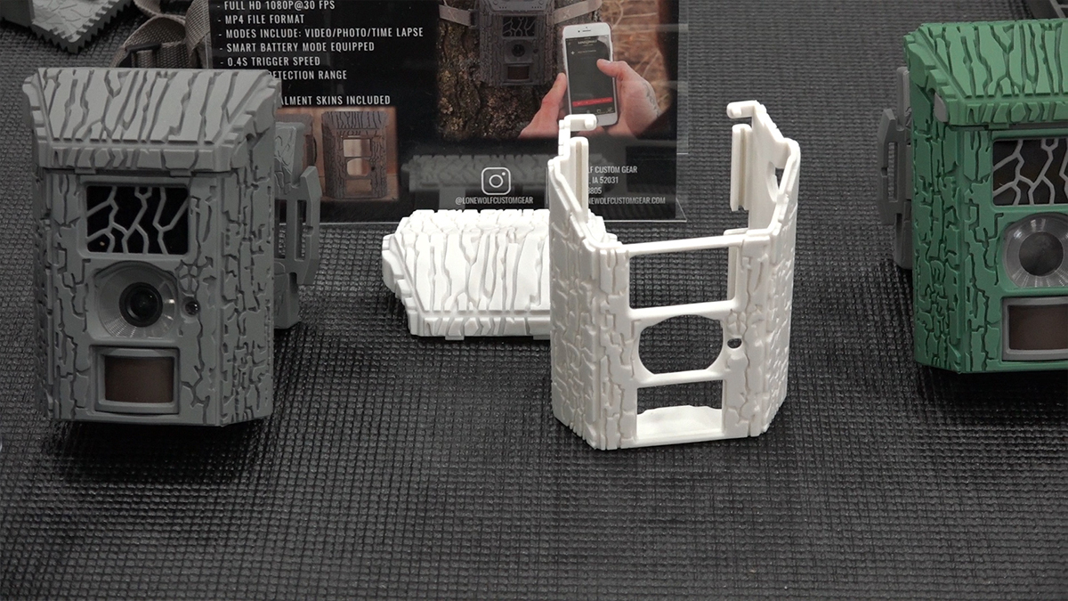 Lone Wolf Custom Gear Undercover Trail Camera | Bowhunting.com