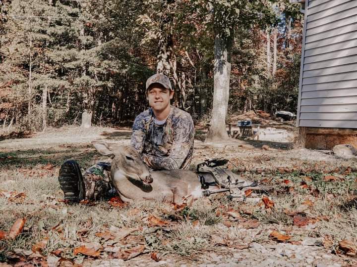 Whitetail Deer in Moneta, VA by Austin Janney | Bowhunting.com