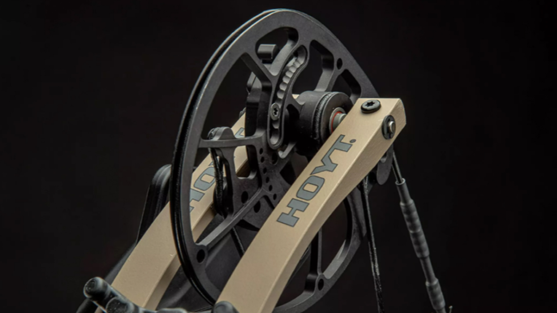 Hoyt Releases 2022 RX-7 & Ventum Pro