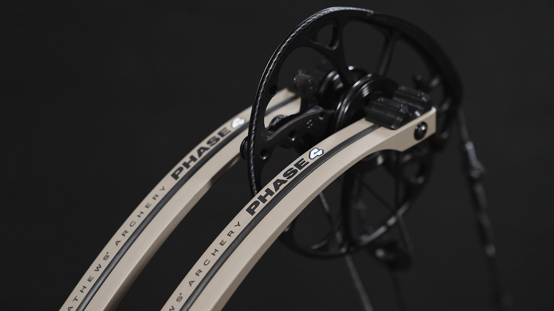 Mathews 2023 Phase 4 Bow Review | Bowhunting.com